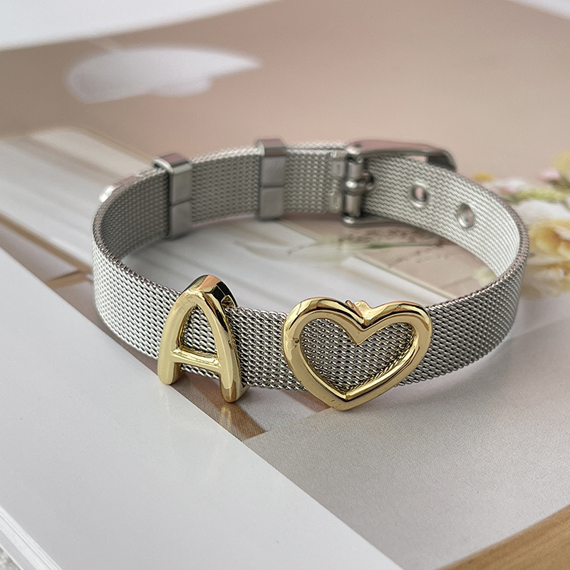 26pulsera De Acero De Titanio Con Letra Y Corazón :Asujewelry.com